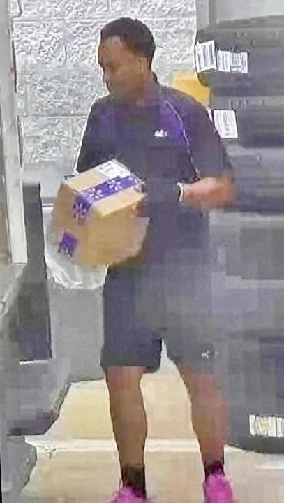 FedEx driver accused of stealing $50,000 in electronic devices from Walmart