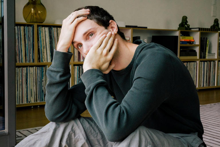 Women are getting brutally honest about the male loneliness epidemic