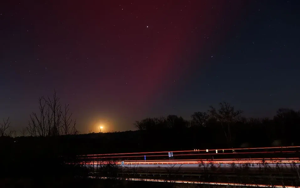 NOAA extends geomagnetic warnings as solar wind nears storm level