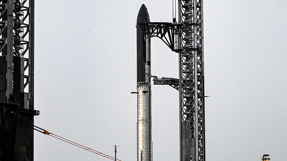 FAA grounds SpaceX Starship after booster mishap