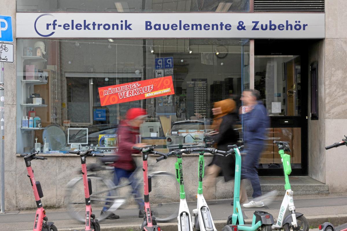 Hiobsbotschaft für Bastler: Dieses einzigartige Augsburger Geschäft ...