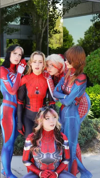 Spidey girl talk w/ @halcybella @strawbeariexx @Athena_grimes ...