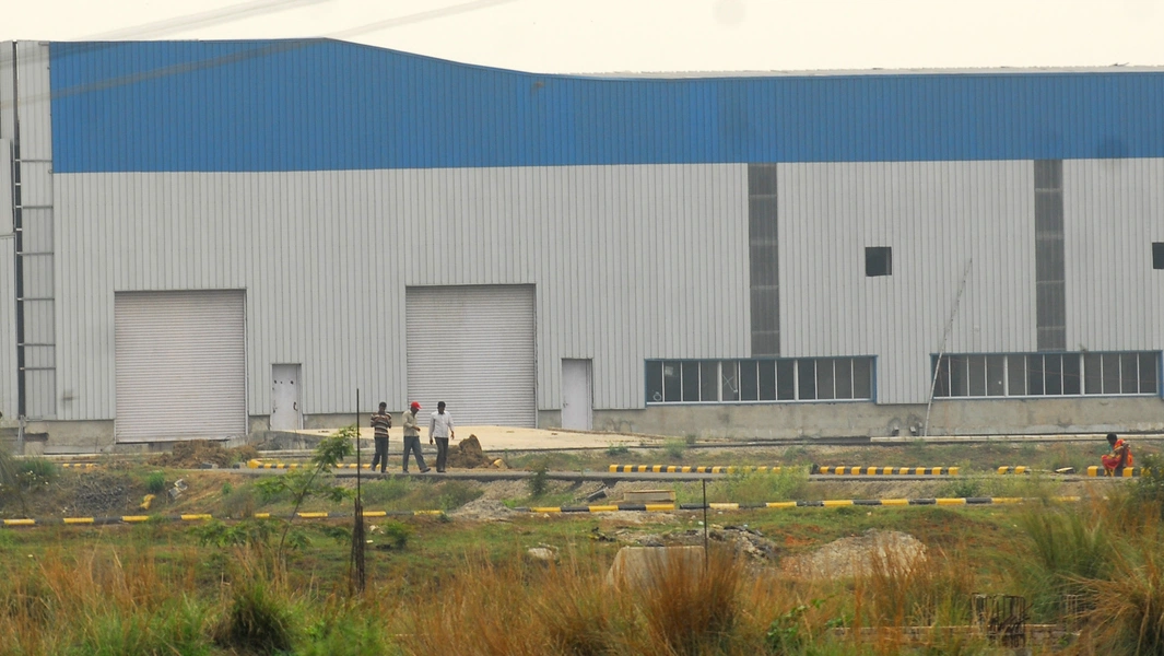 BJP govt in talks to bring Tata back to Singur