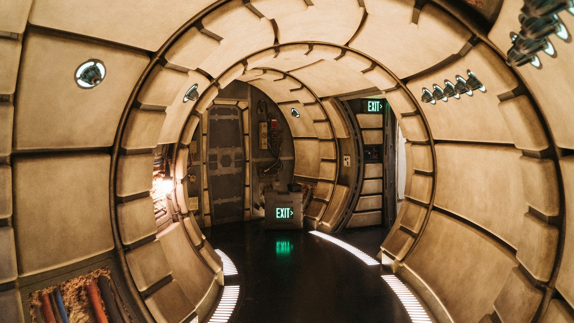 10 Fallout vaults we might survive & 10 that were pure nightmare fuel