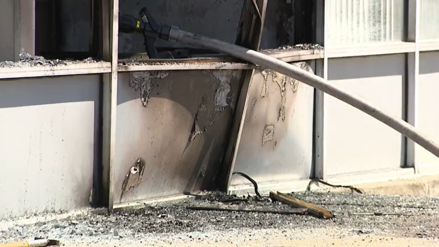 Smoke pours out of Boardman business after fire sparks