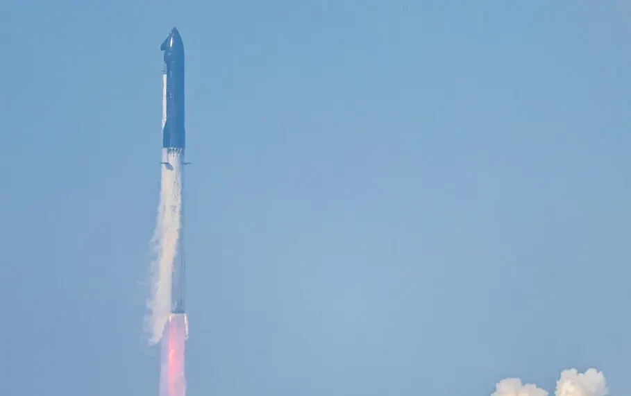 FAA grounds SpaceX Starship V3 after booster mishap