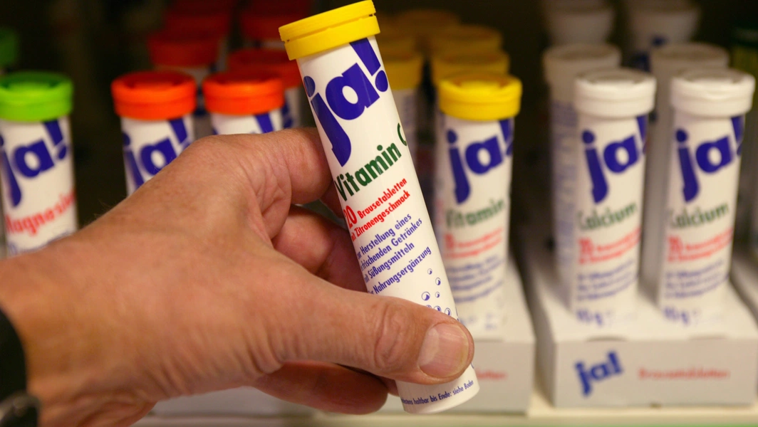 Doctors flag numbness as key calcium deficiency warning sign