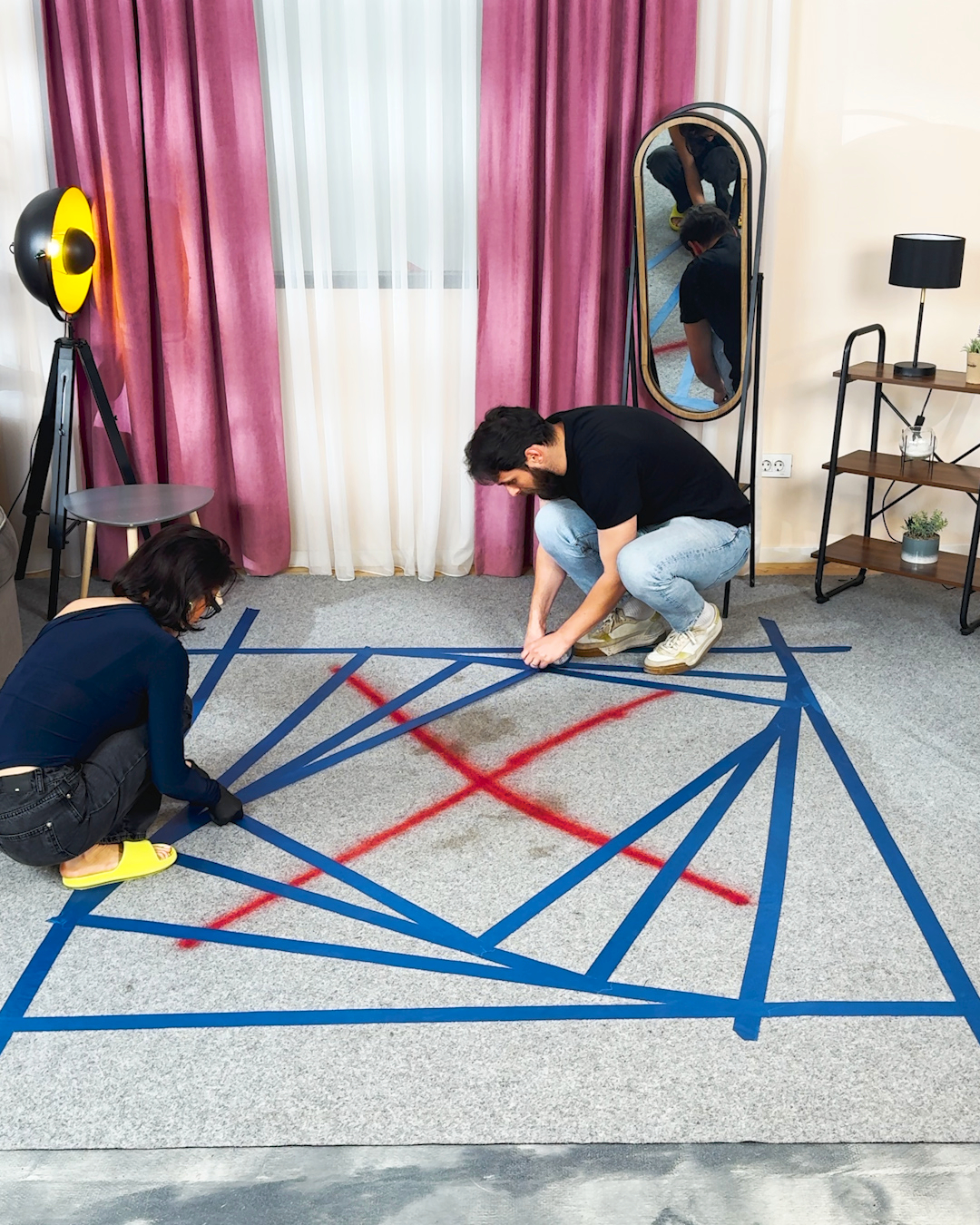 Carpet painting for a cool effect! 😍