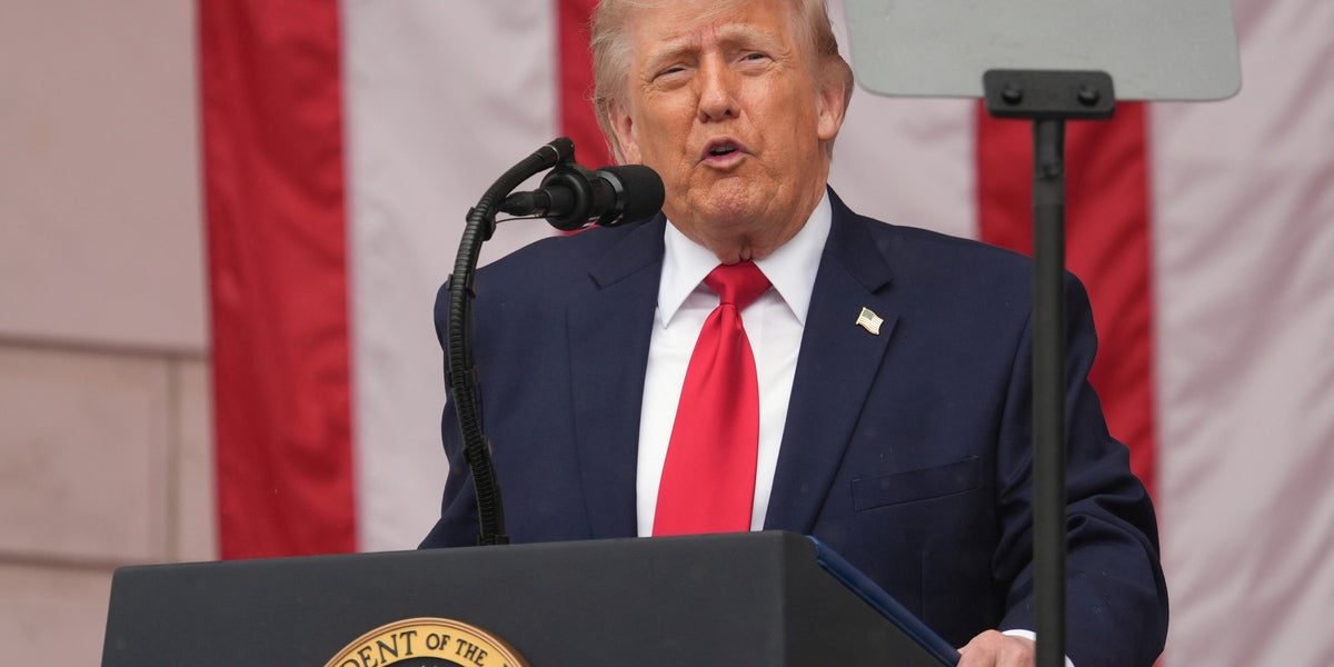 Federal judge reopens Trump's $10B IRS lawsuit, demands administration ...