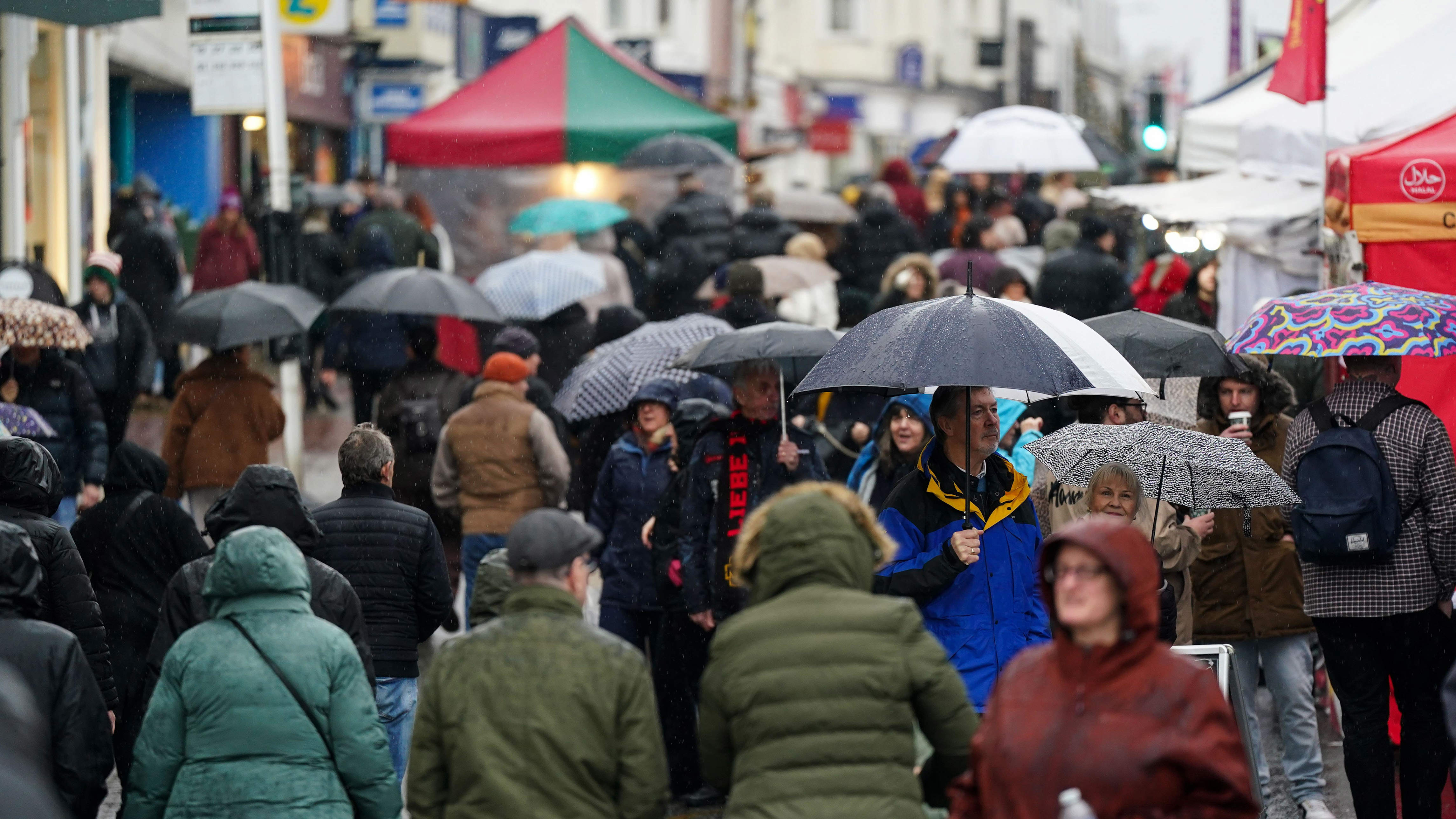 Downpours and cloudy skies for some this weekend after record-breaking ...