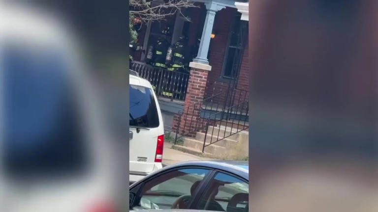 Fire rips through Lancaster row homes, leaves families displaced