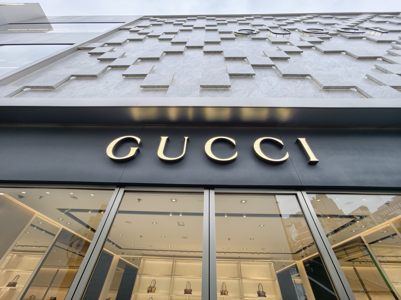 武汉SKP·K大道：GUCCI武汉SKP精品店