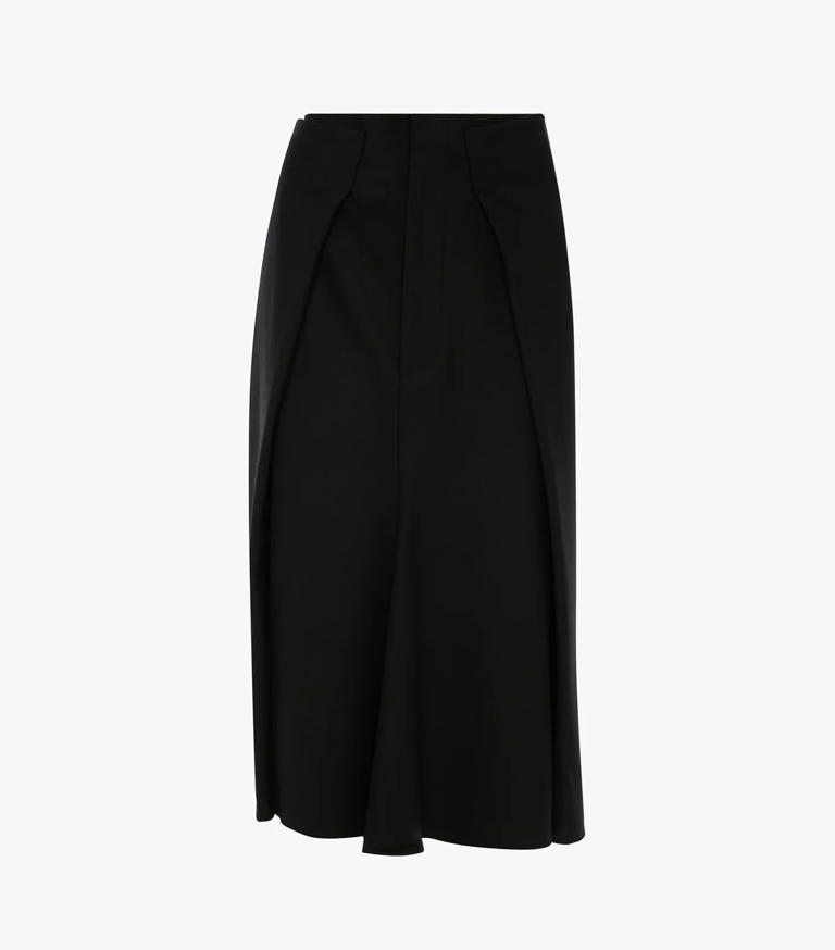 Comeback alert: This major summer dress trend embodies '90s minimalism