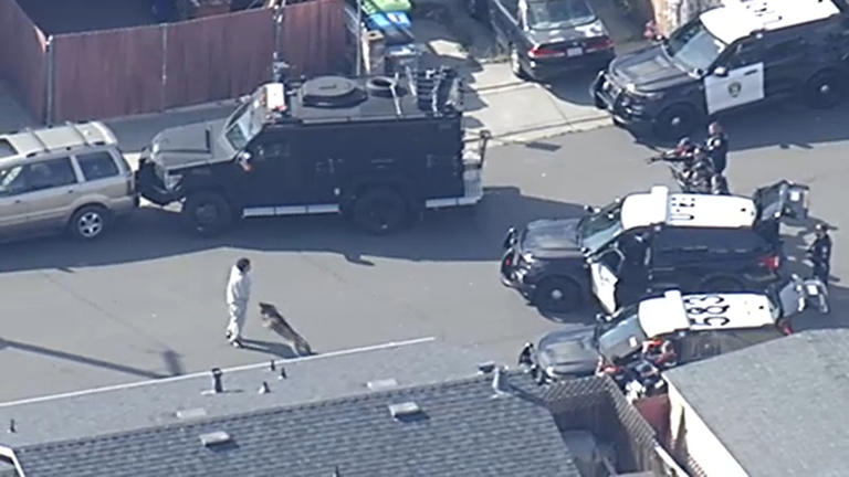 Person arrested after standoff in Union City neighborhood, police say