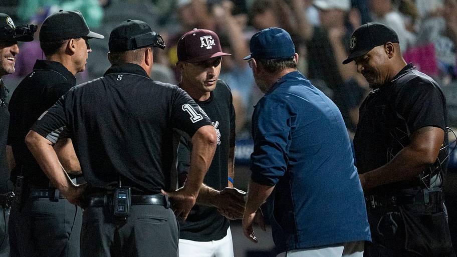 Texas A&M manager decisions that changed the game vs. Lamar