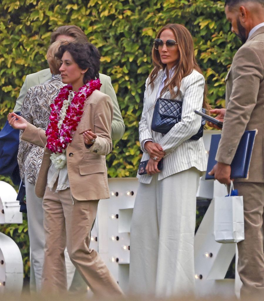 Jennifer Lopez celebra la graduación de Emme y vive un momento ...