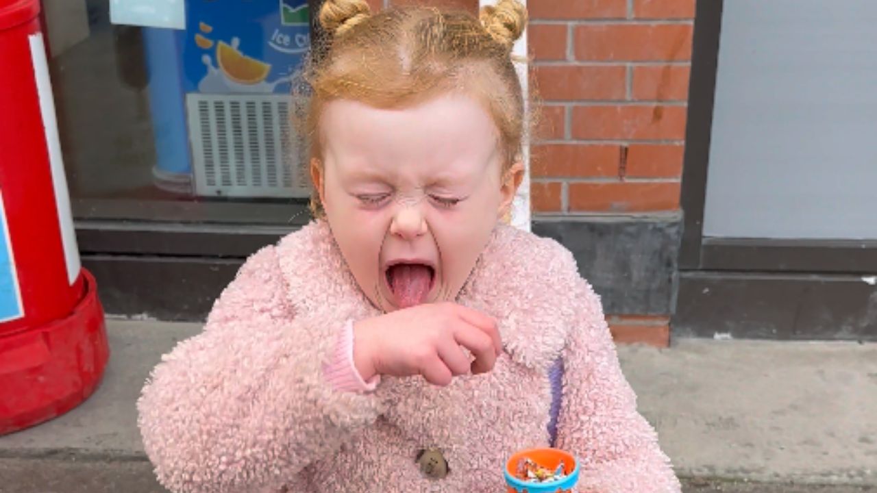 Sweet girl tries sour candy, her innocent reaction is hilarious *Toxic ...