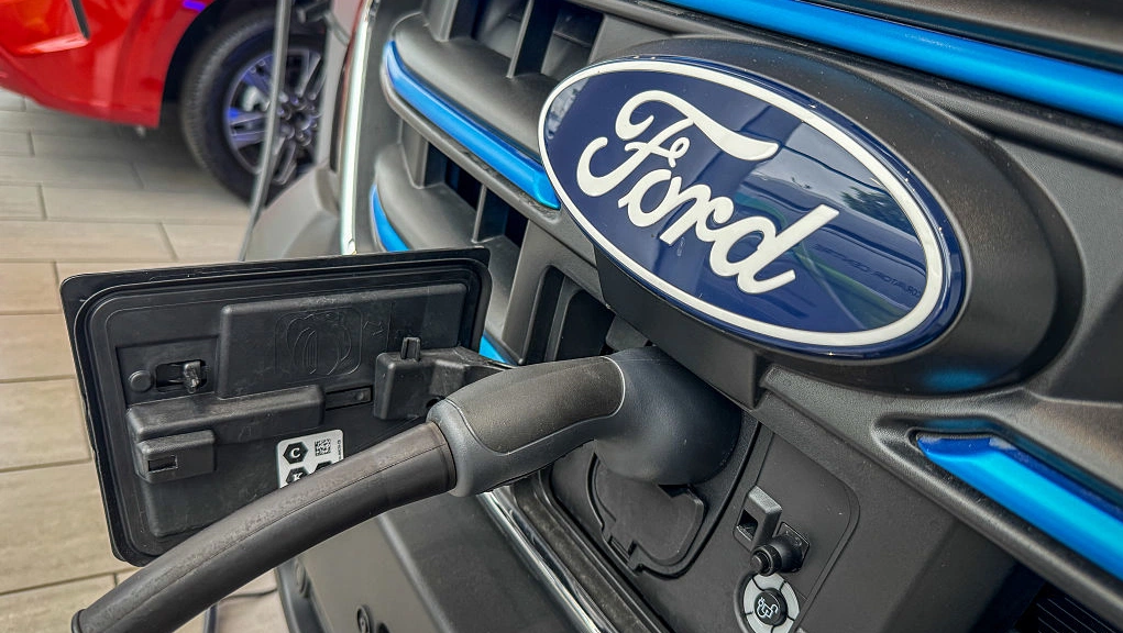 Ford wins truck honors amid recalls and F-150 halt