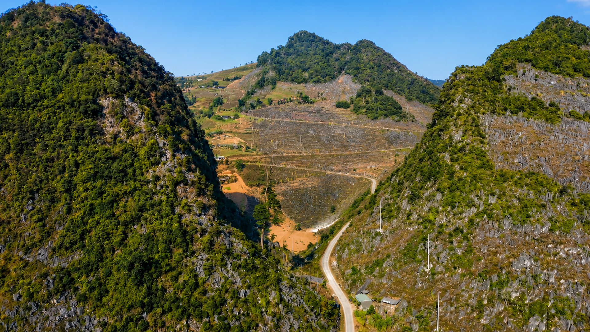 The winding route through Vietnam's highlands
