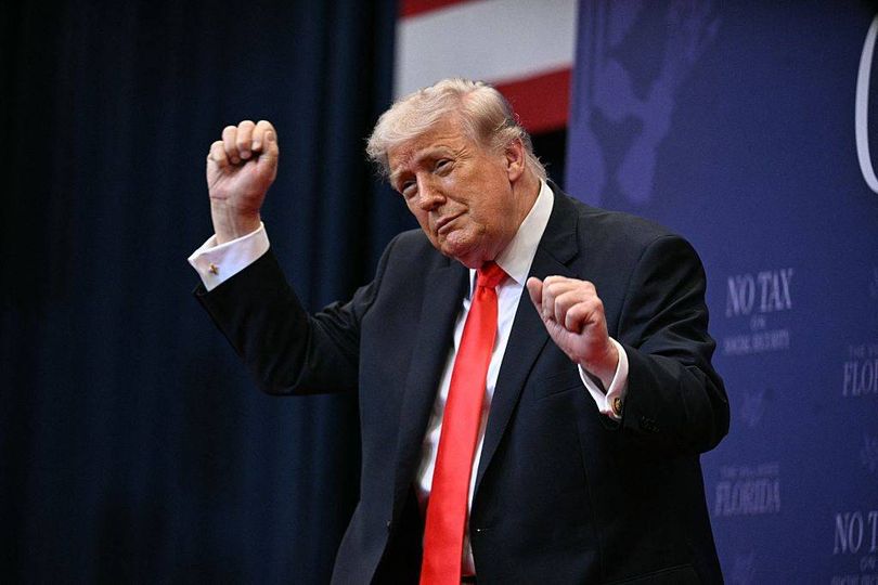Bill Maher mercilessly mocks Donald Trump's festival failure after ...