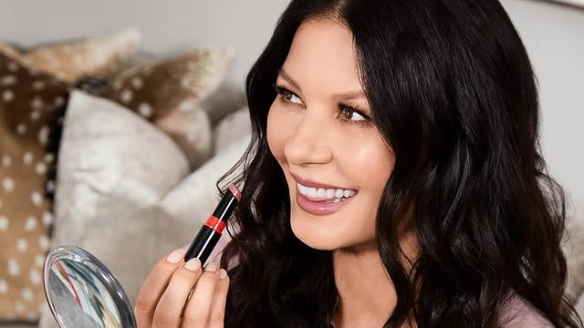 Catherine Zeta-Jones's workout routine & diet behind the glam physiquye ...