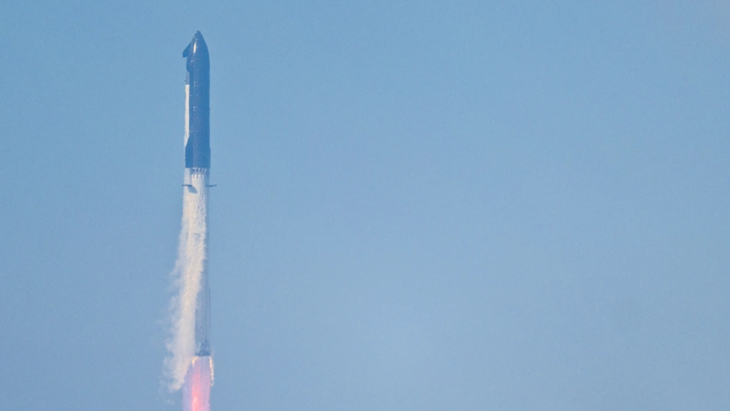 FAA grounds SpaceX Starship after booster mishap