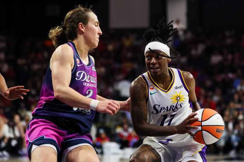 Erica Wheeler's clutch finish, Nneka Ogwumike's milestone night lift ...