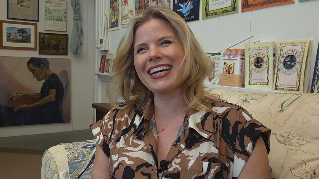 Megan Hilty performs in Concord, says "there's a little bit of ...