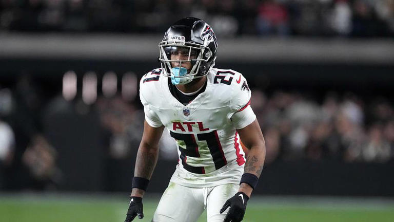 Falcons' Mike Hughes opens up on Avieon Terrell draft pick