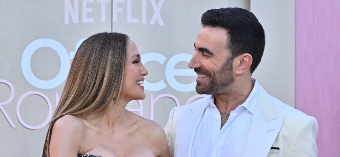 Jennifer Lopez enjoying 'genuine flirty energy' with co-star Brett ...