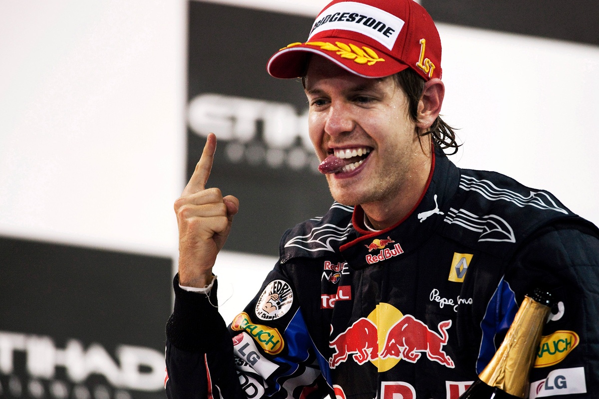 Franz Tost: Vettel y Verstappen son "egoístas dementes"
