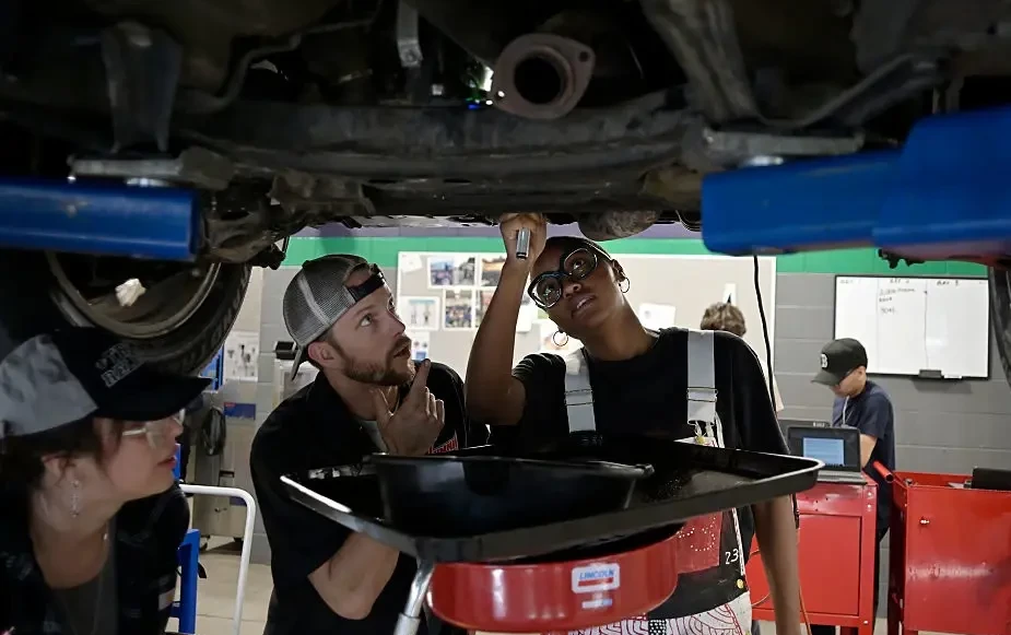 Mechanics flag rising transmission failures in modern vehicles