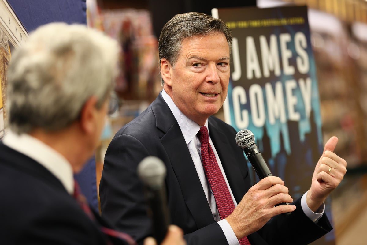 Top prosecutor in seashells case against James Comey steps down