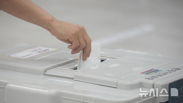 전북 둘째날 사전투표율, 오전 10시 23.48%…지난 지선比 7.28%p↑