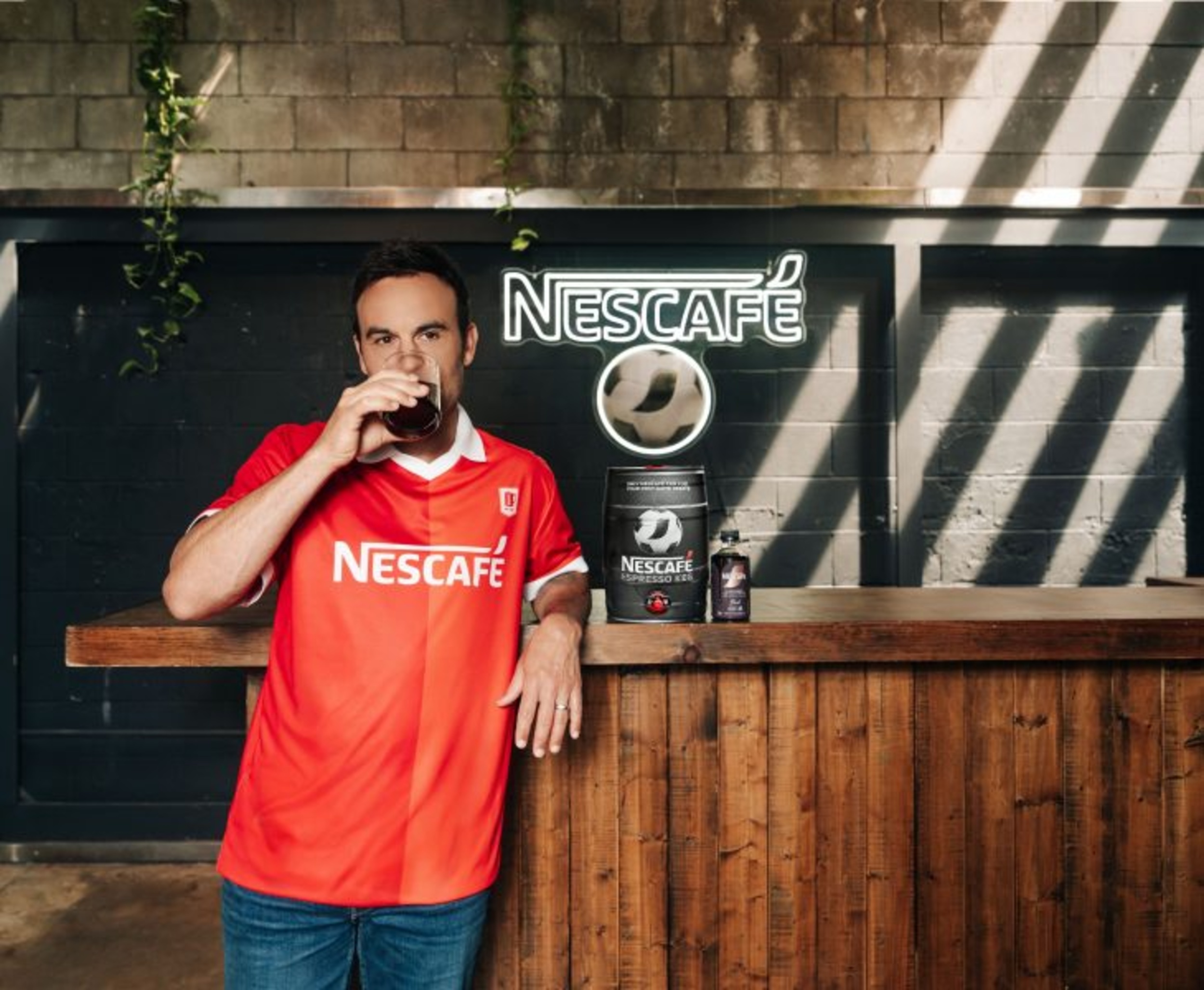 Landon Donovan, NESCAFÉ team up for espresso keg ahead of World Cup