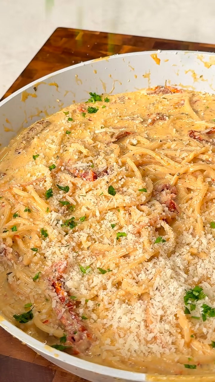 This incredible gourmet pasta only takes seconds to assemble