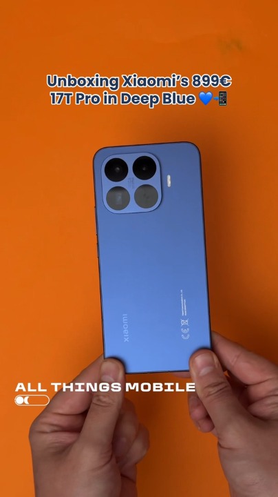 Unboxing the Xiaomi 17T Pro in deep blue