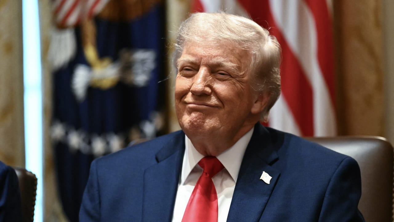 Trump in excellent health with leg swelling, hand bruising, doctor says