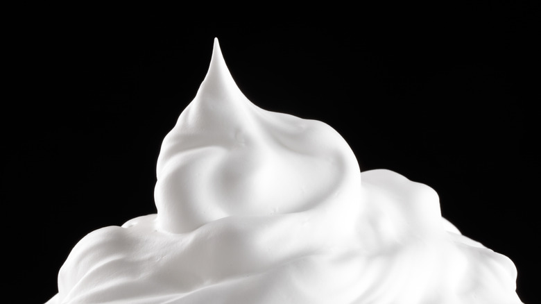 Soft, medium, and stiff peaks are not the same when it comes to whipped ...