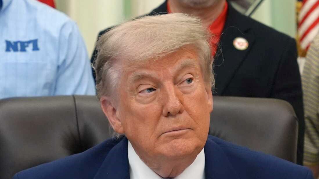 Trump shockwave hits Washington - then breaking news starts exploding ...
