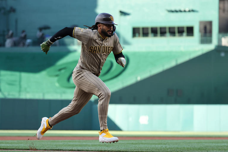 Merrill hits a two-run homer in the 7th inning to give the Padres a 7-5 ...