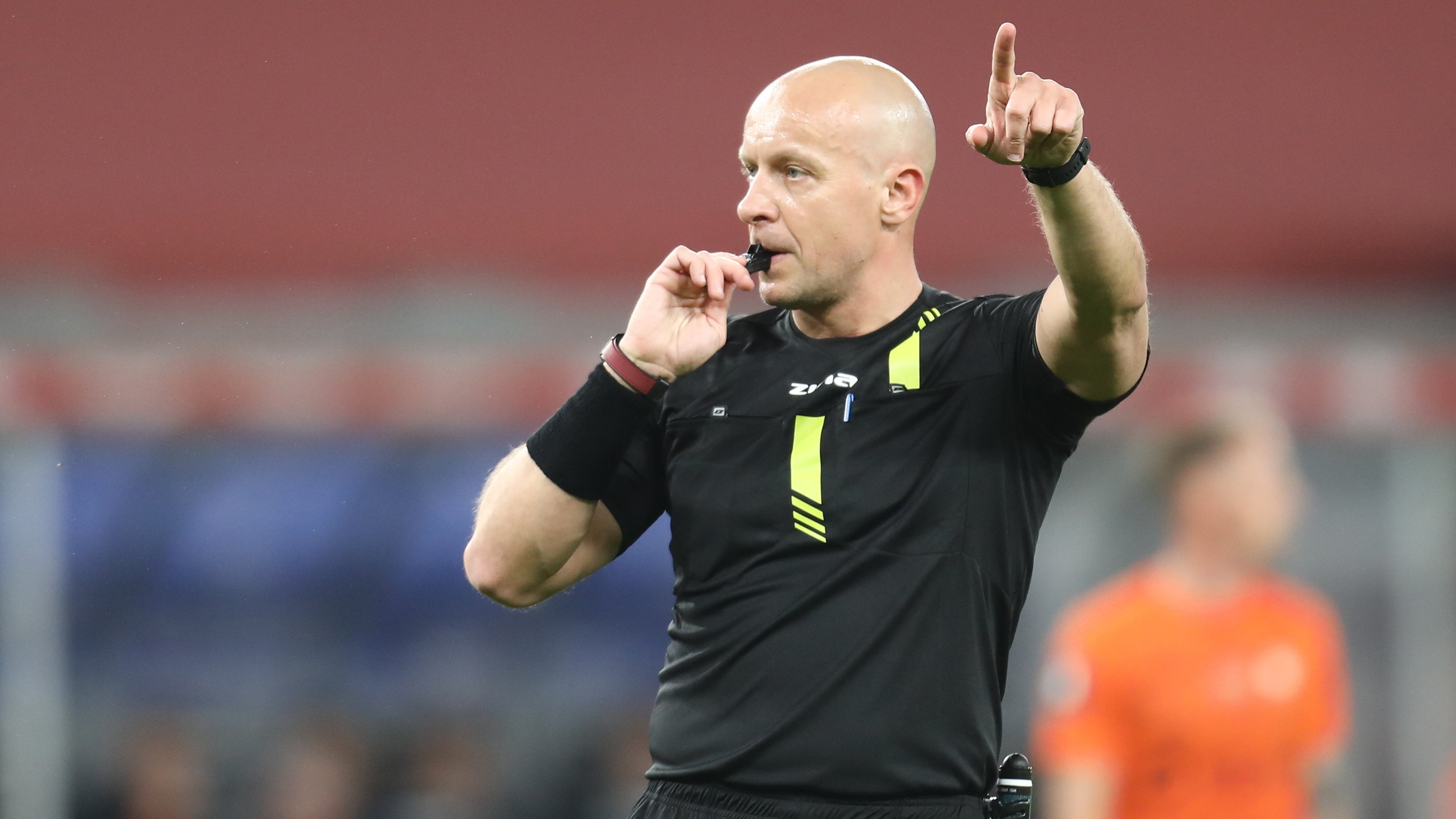 To dlatego Szymon Marciniak nagle zniknął. Prośba do władz UEFA