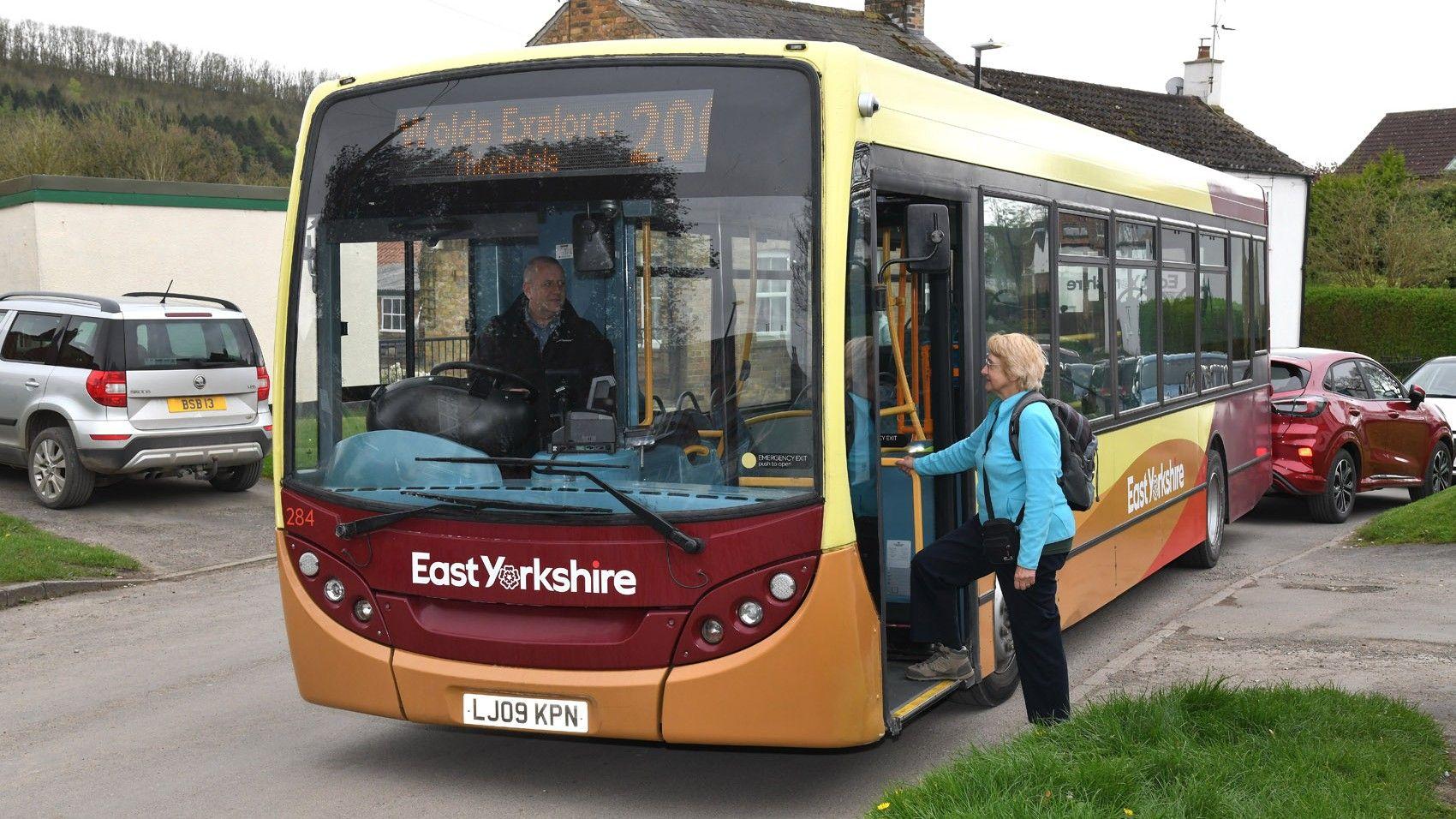 Seasonal bus services to beauty spots return