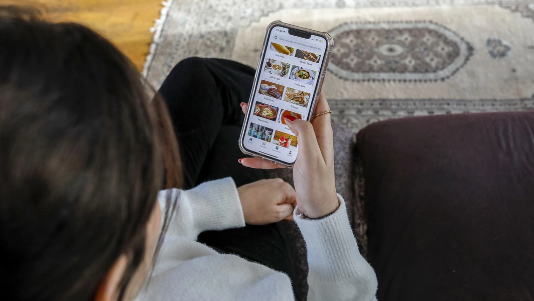 Zepto delivery boy’s late-night snack observations spark online buzz