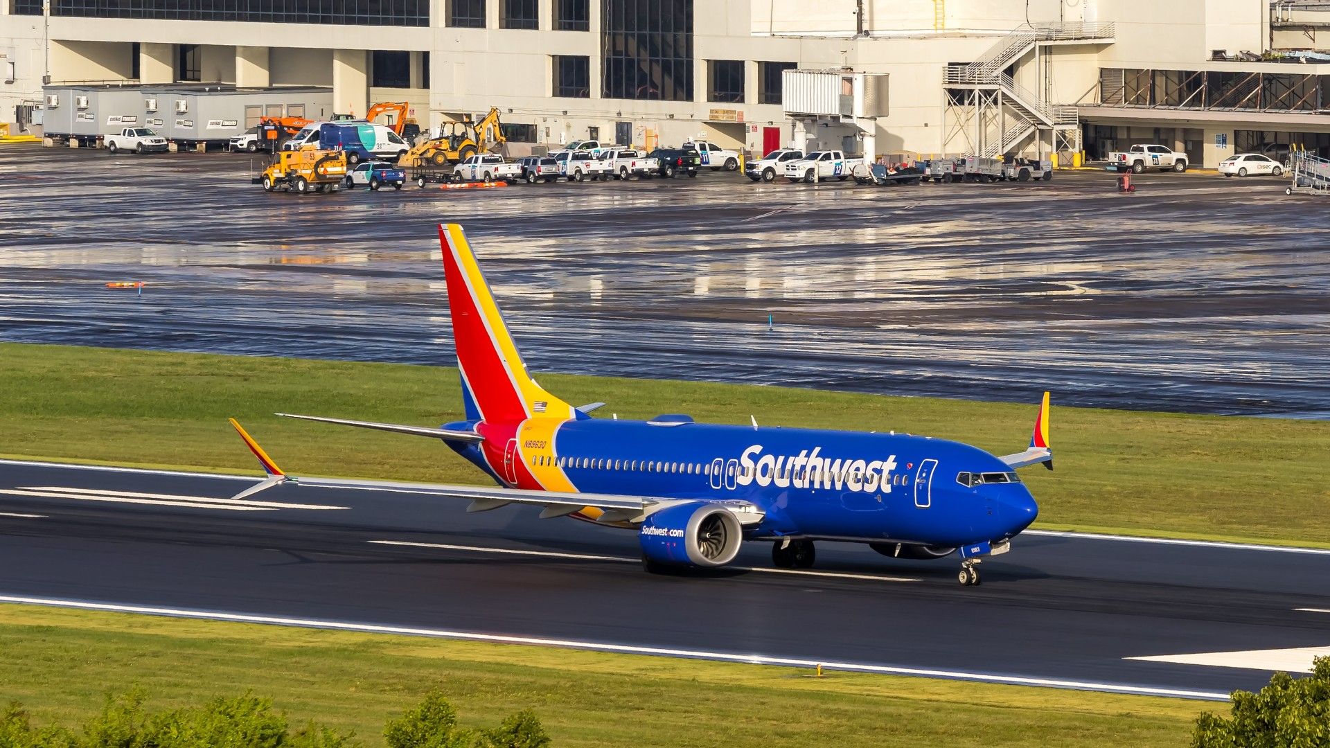 Medal of Honor recipient helps save Southwest Airlines passenger amid ...