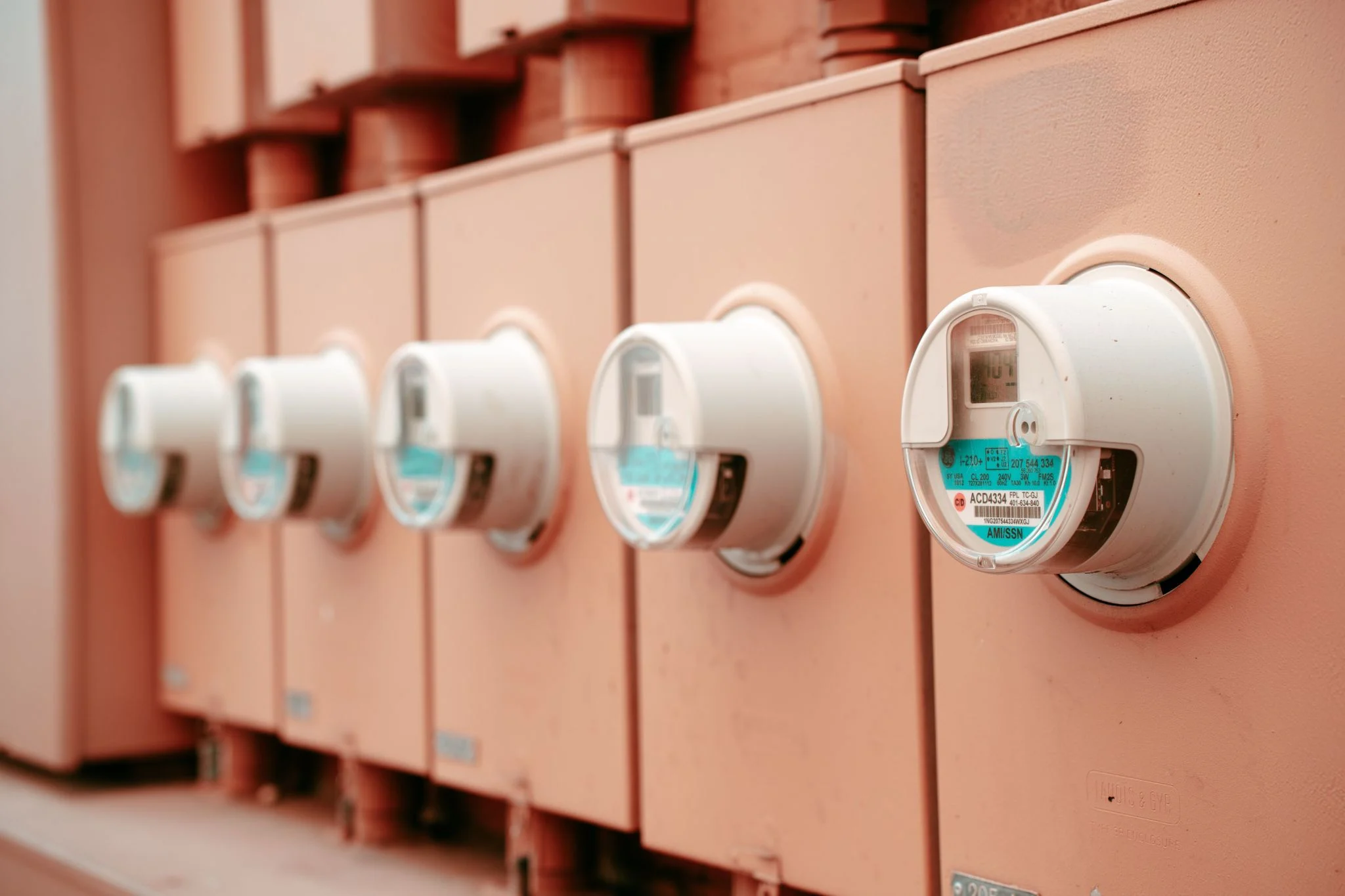 El fin del PVPC subirá la factura de la luz 106 euros al año