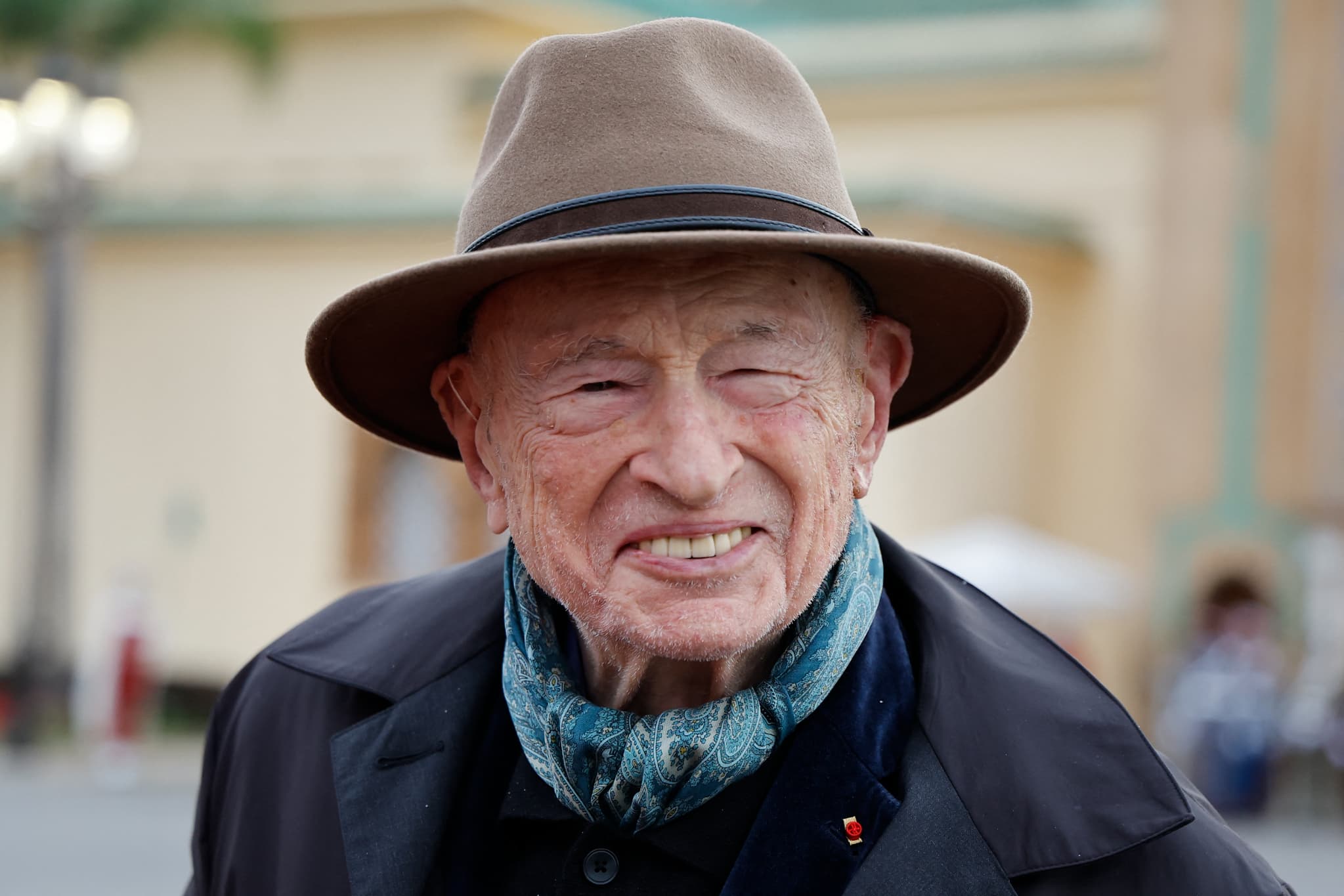 « Incarnation du principe de vitalité », « un exemple »... Pluie d ...