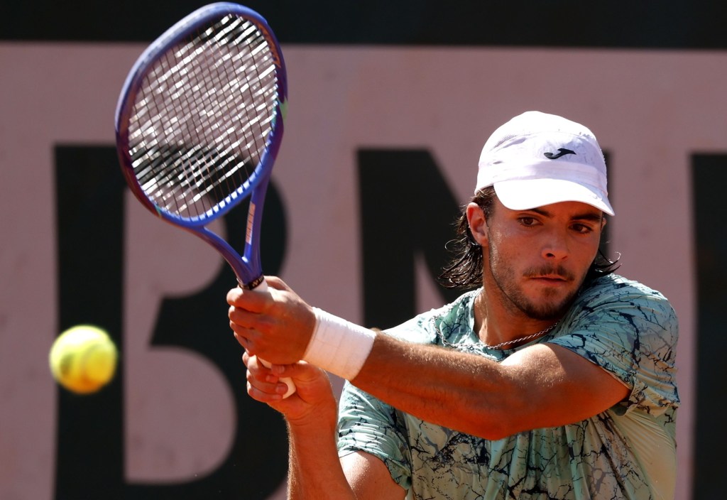 Frances Tiafoe vs. Jaime Faria prediction: French Open odds, picks ...
