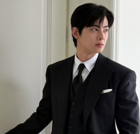 Comma hair pendek ala aktor Korea & K-pop idol