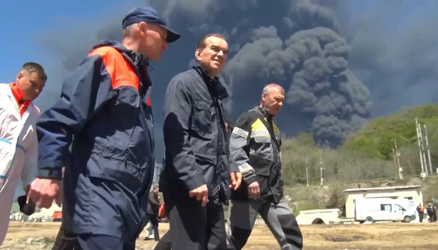 Ukraine keeps up assault on Russian oil infrastructure as Kyiv braces ...